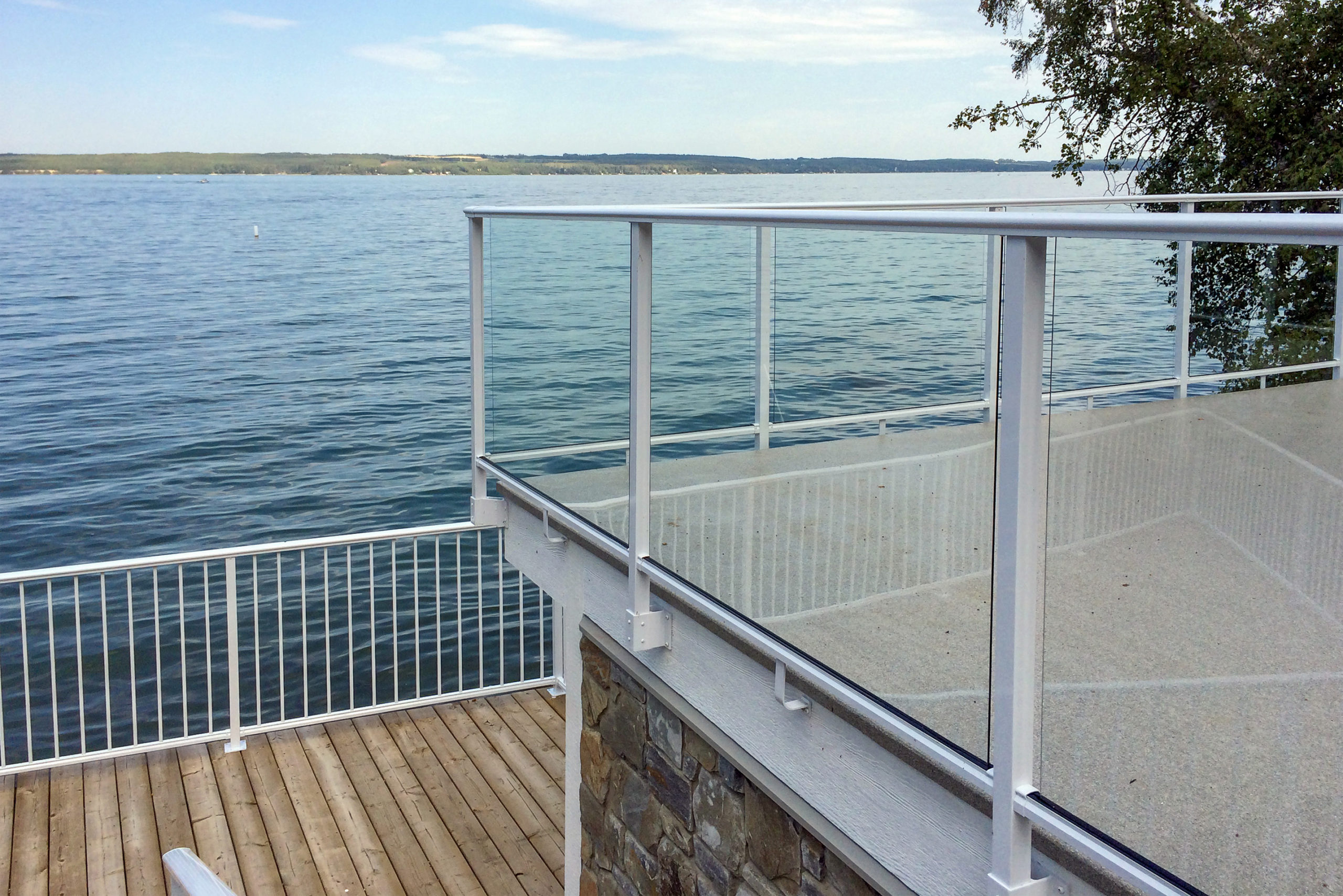 DS Glass Facia (10) Picket-flipped - DekSmart Railings