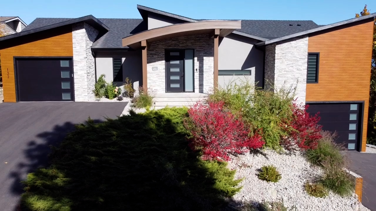 Navigating Canadian Building Codes: How DekSmart Helps Dealers Comply - DekSmart Railings