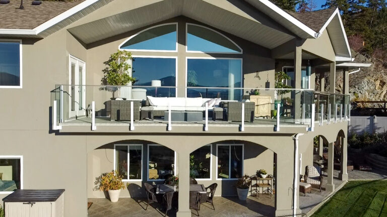 How to Choose the Best Deck Railing (2024 Guide)